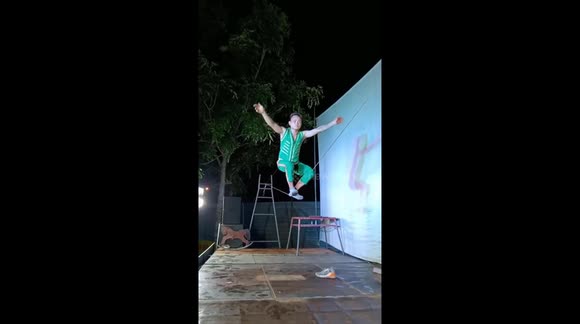 Vietnamese man shows off his amazing balancing skills on a rope - Buy ...