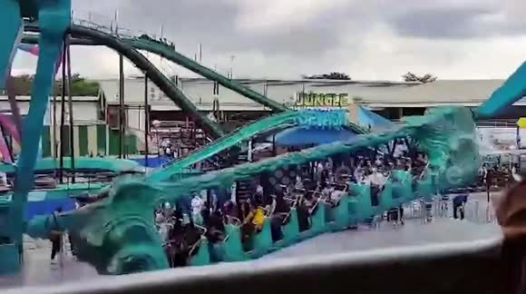 Terrified park-goer nearly falls out of extreme ‘Surf Dance’ ride at ...