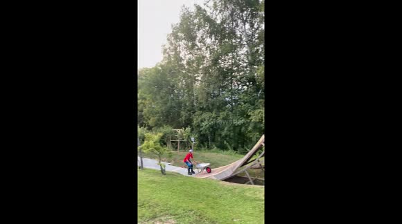 Unbelievably crazy stunt: Man on rollerblades does backflip on huge ...