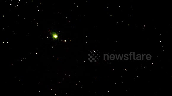 Stunning Green Comet C/2022 timelapse above Kent, UK - Buy, Sell or ...