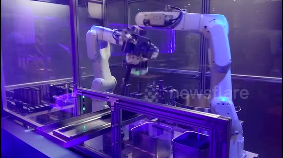 Ramen robot appears in Shanghai restaurant - Buy, Sell or Upload Video ...