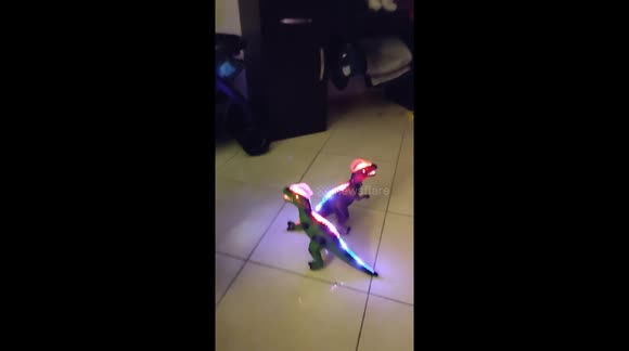 Dino fever amongst kids nowadays. Robotic dinosaur that can fight and ...