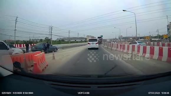Welding sparks fall on driver's windshield in Thailand - Buy, Sell or ...