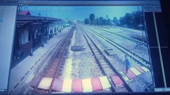 Hero station master saves deaf grandmother from oncoming train at ...