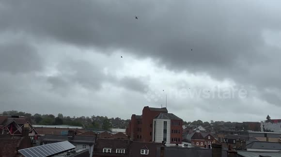 Helicopters fly over West London following Buckingham Palace’s ...