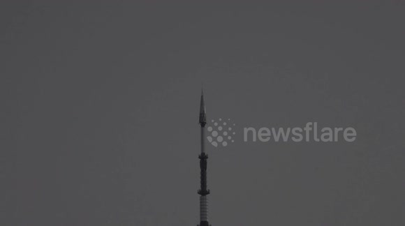 Lighting strikes antenna spire of Freedom Tower / One World Trade ...