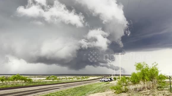 Watch incredible footage of a rotating storm and huge supercell near ...