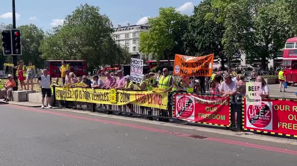 Protesters against London's Ultra Low Emission Zone scheme protest at ...