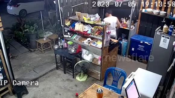 Street vendor dodges huge flame when gas tank explodes in front of his ...