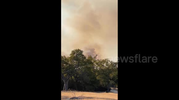 US: Oak Grove Fire Grows To 400 Acres, Prompting Evacuation - Buy, Sell ...
