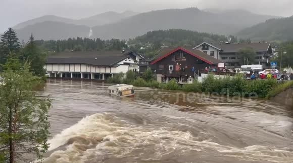 Norway: Storm Hans – Cabins, Caravans Swept By Flooding In Hemsedal 3 ...