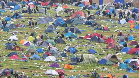 Before and after massive 4-day clear-up operation complete at ...