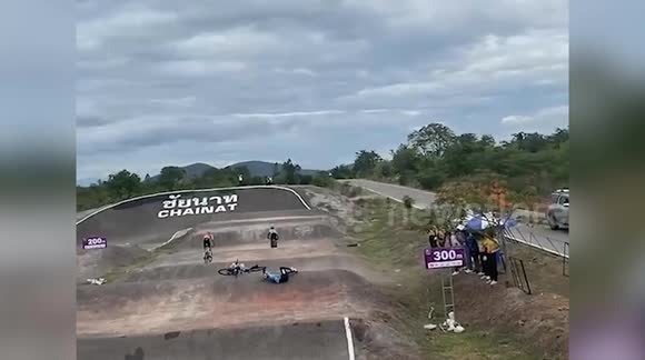 Mountain bike racer flips head-over-handlebars causing pile-up crash on ...