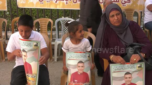 family of the sick prisoner Asif Al-Rifai celebrates his birthday ...
