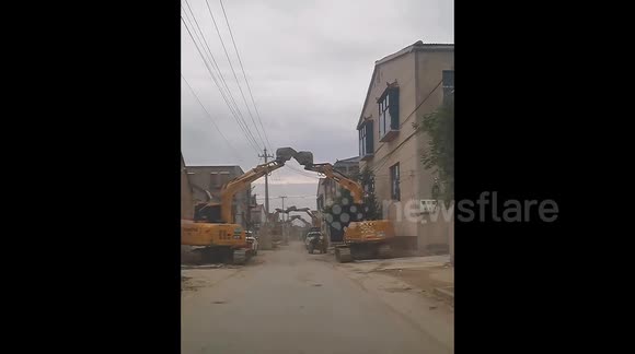 Bridegroom build arch with 18 excavators to celebrate his wedding - Buy ...