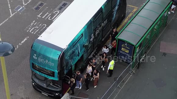 Harry Potter Tour Bus picking up passengers at Watford Junction then ...
