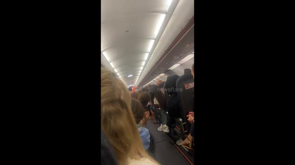 Groans heard as easyJet flight cancelled after passenger 'defecated on ...