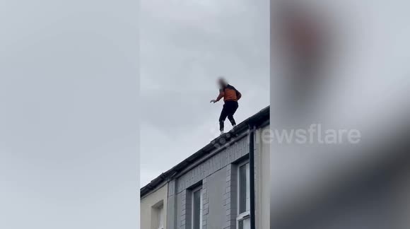 Man fell off roof during a police raid on alleged 'cannabis factory ...