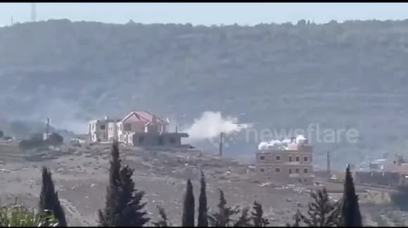 Israel's artillery targets the outskirts of the town of Rmeish ...