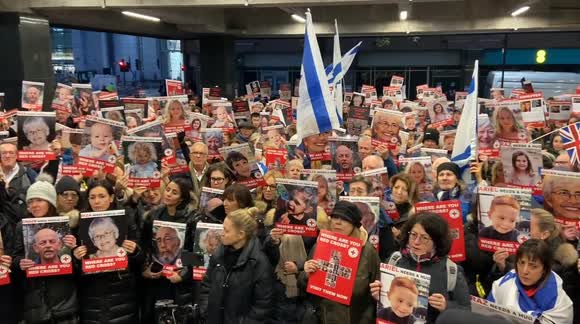 “Shame!” Protesters gather outside Red Cross offices calling on the ...
