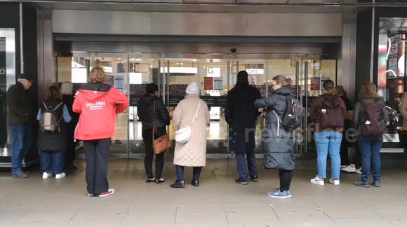 Oxford Street's biggest Black Friday queue still underwhelming as John ...