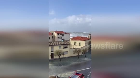 Street Floods Engulf Marina Pisa Following Severe Storm Impact in Italy ...