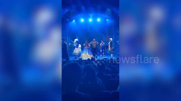 Pantomime star left shocked after boyfriend proposed during performance ...