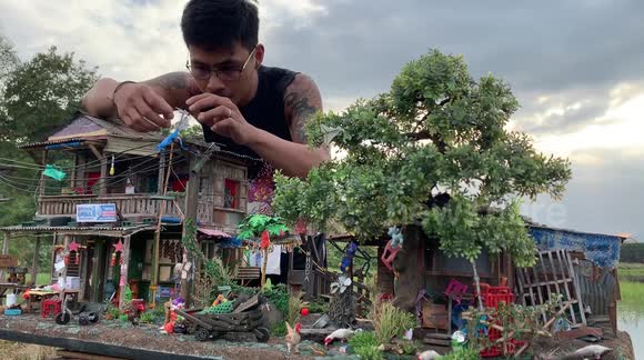 Miniature artist creates realistic dioramas of Philippines slum houses ...