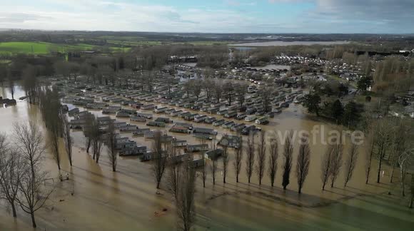 Drone footage shows homes at the Billing Aquadrome flooded by water ...