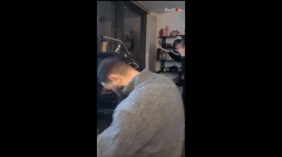 DJ parrot drops a jivey chartbuster on family during house party - Buy ...