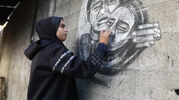 Palestinian woman depicts hardship of locals in Gaza with artwork - Buy ...