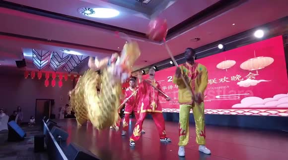 Young Namibian dancers master Chinese dragon and lion dances - Buy ...