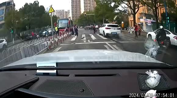 BMW driver running red light strikes crowd in southern China, injuring ...