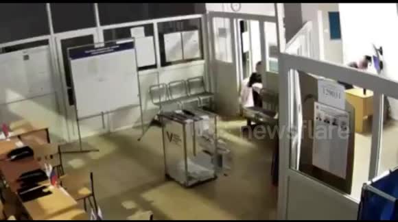Video emerges of ballot box being stuffed during Russia's presidential ...