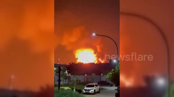 Massive explosion at an army ammunition warehouse in West Java ...