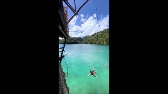 Daredevil's stunning swing ends in unexpected plunge in the Philippines ...