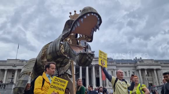 Republicans parade giant model T-Rex in Trafalgar Square after anti ...