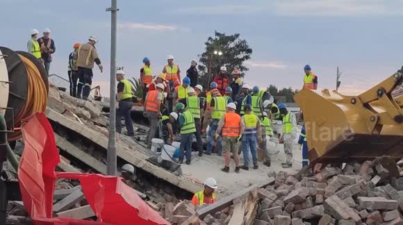 South Africa: Rescue efforts underway after building collapse - Buy ...
