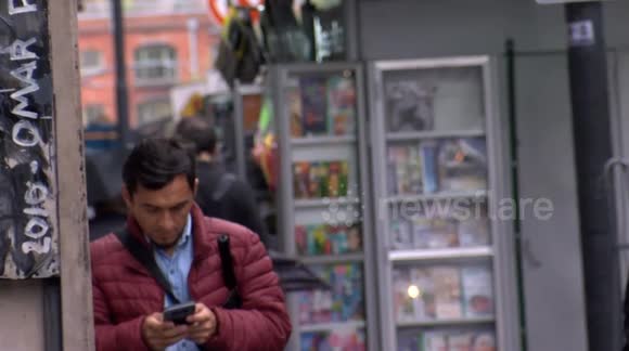 Injuries and disorders caused by excessive mobile phone use: how can ...