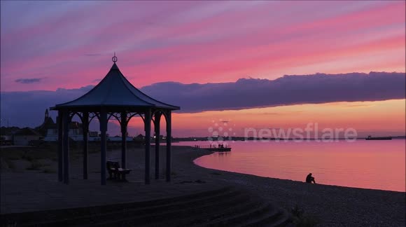 Stunning sunset in Kent as Brits enjoy warmer temperatures - Buy, Sell ...