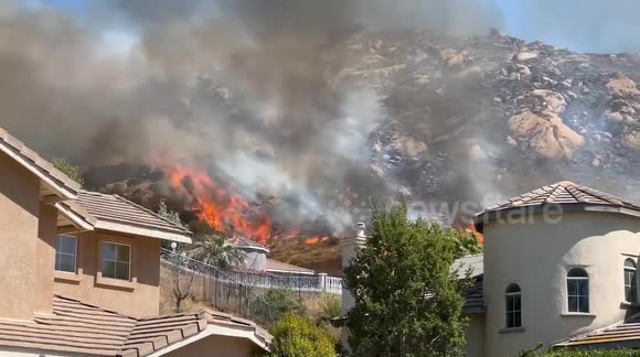 US: Sierra Fire Erupts In Fontana, California, Burning 400 Acres - Buy ...