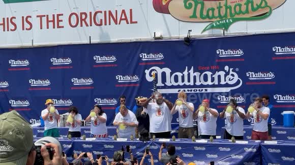 Eric “Badlands” Booker Sets New World Record in Nathan’s Famous ...