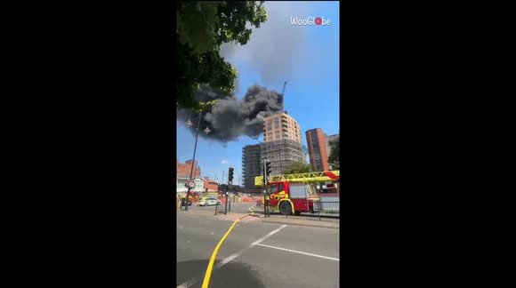 Staines-upon-Thames: HUGE tower of smoke rising from burning apartment ...