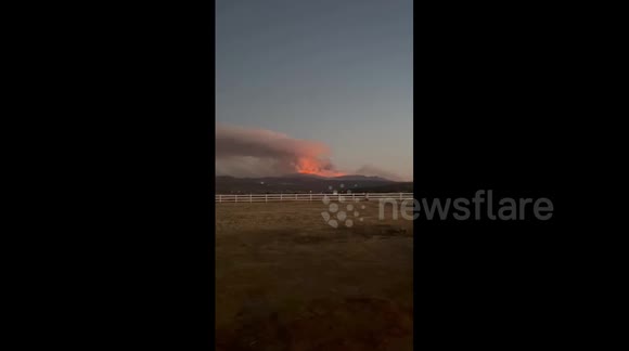 US: Nixon Fire Grows Rapidly, Prompting Evacuation Orders In Riverside ...