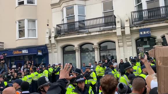 The City of Brighton protests against the Far Right 7th August 2024 ...