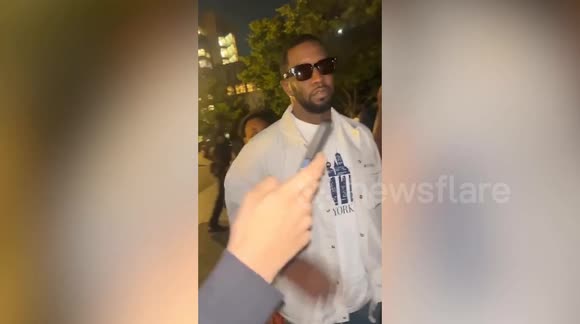 P Diddy spotted with fans in Washington Square Park night before arrest ...