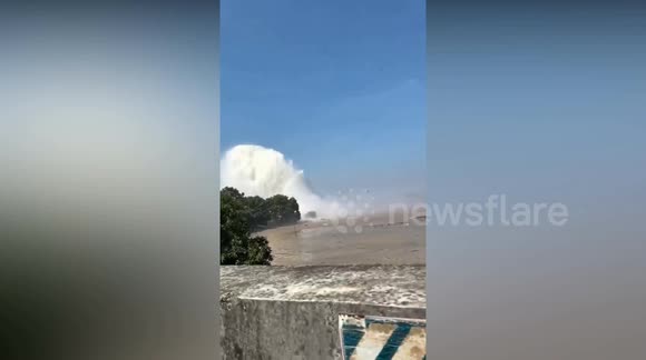 Underwater pipe bursts sending giant water column shooting upwards ...