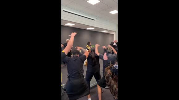 Students perform the Haka for girl who was top-of-the-class in New ...