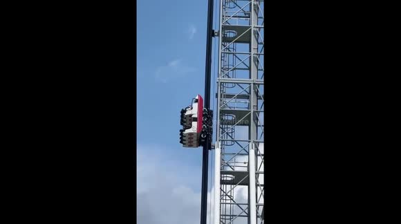 This vertical roller coaster in China is not for the faint-hearted ...