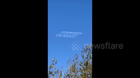 Mysterious rectangular cloud appears over eastern China, leaving locals ...